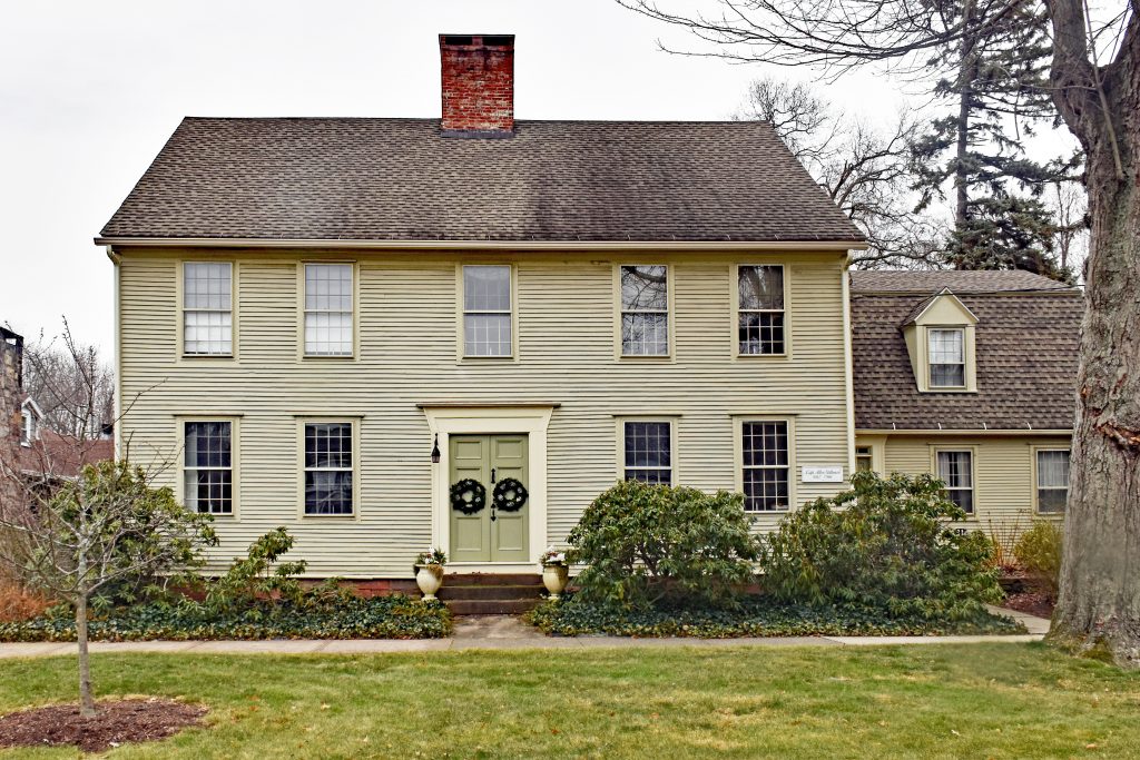 Christmas in CT: Festive Main Streets for a Holiday Stroll - The Front ...