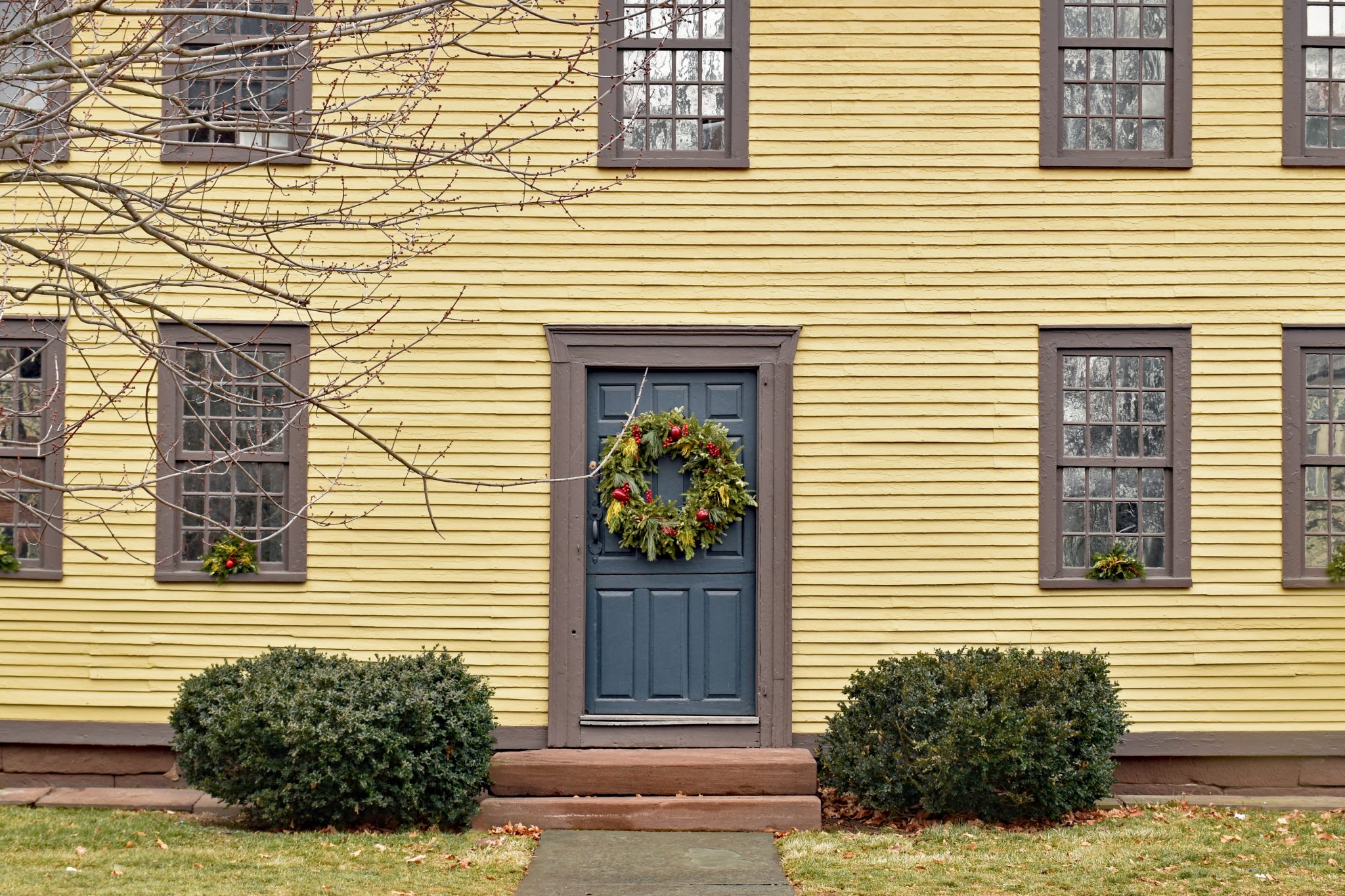 Christmas in CT: Festive Main Streets for a Holiday Stroll - The Front ...